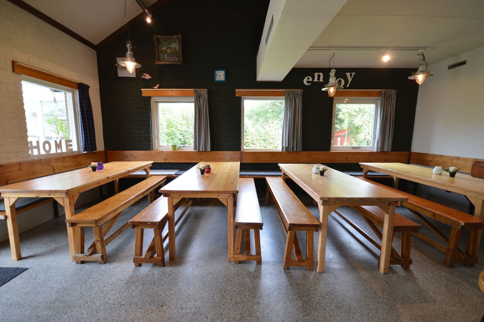 NES-AKKRUM NES-1349 (40 personen) Friesland (Nederland) - GROEPEN.NL