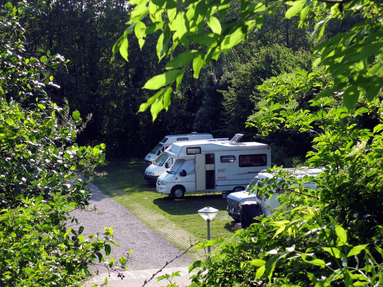 Wohnmobil-/Wohnwagenplätze